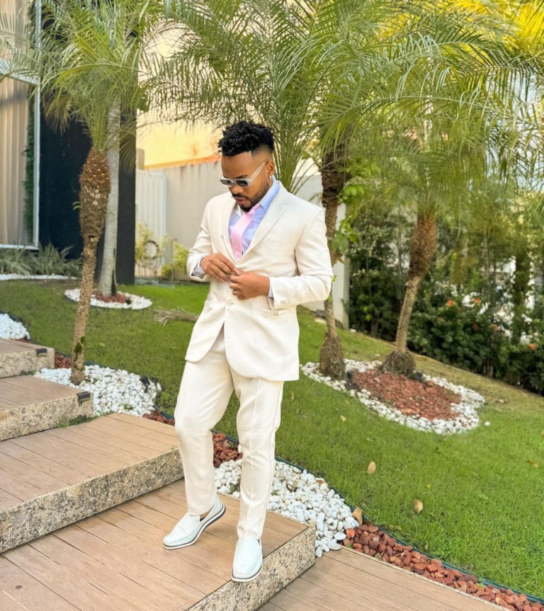 Cristian Bell: Idade, Altura e Biografia
